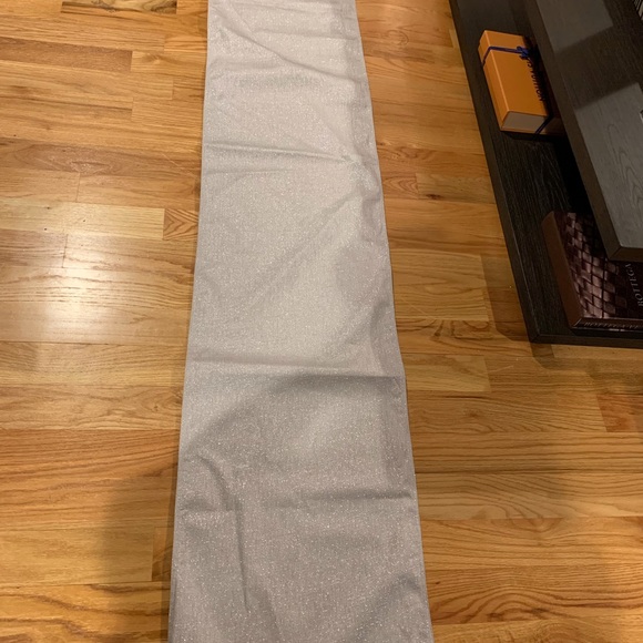 Rodeo Home Collection | Dining | Nwt Rodeo Home Silver Metallic 6x9 ...